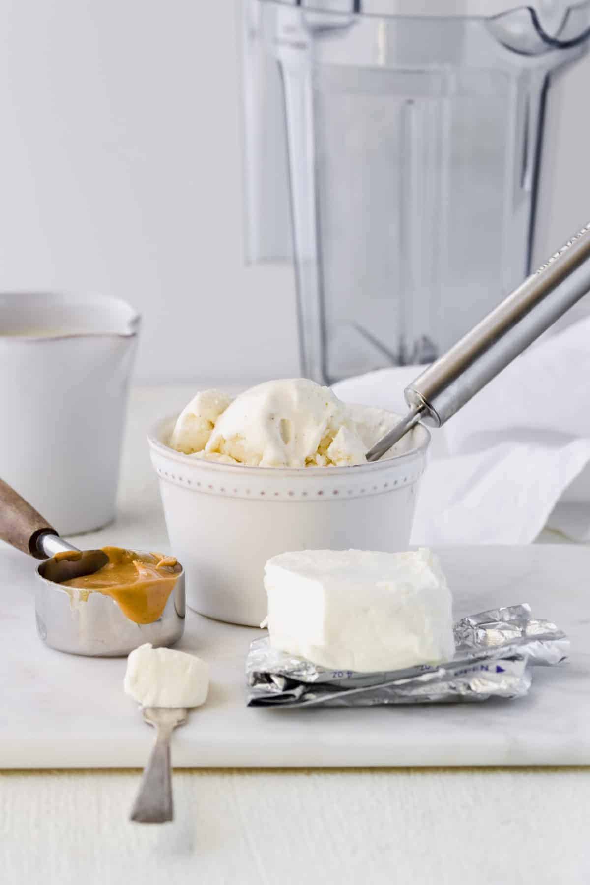 Peanut Butter Cheesecake Milkshake - The Cheese Knees