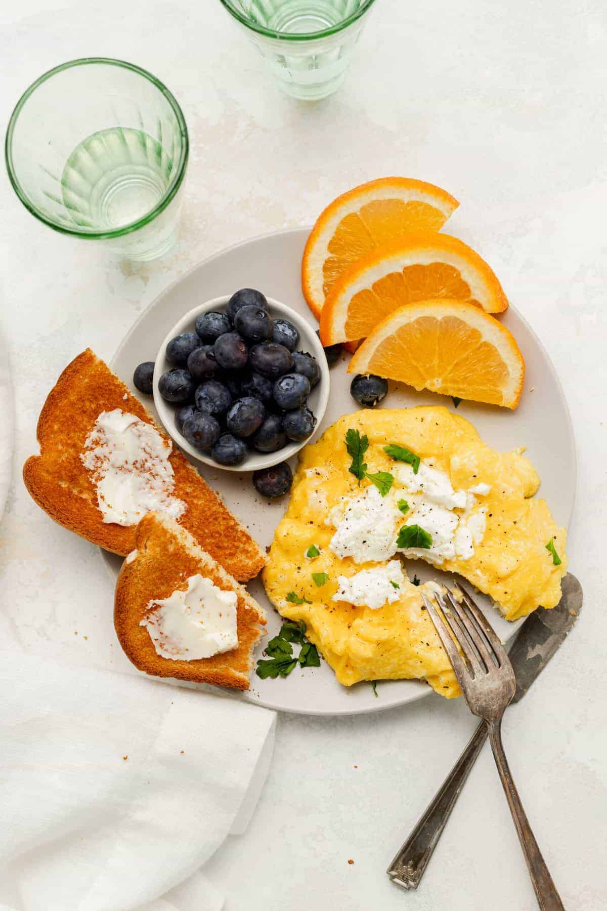 Goat Cheese Scrambled Eggs - The Cheese Knees