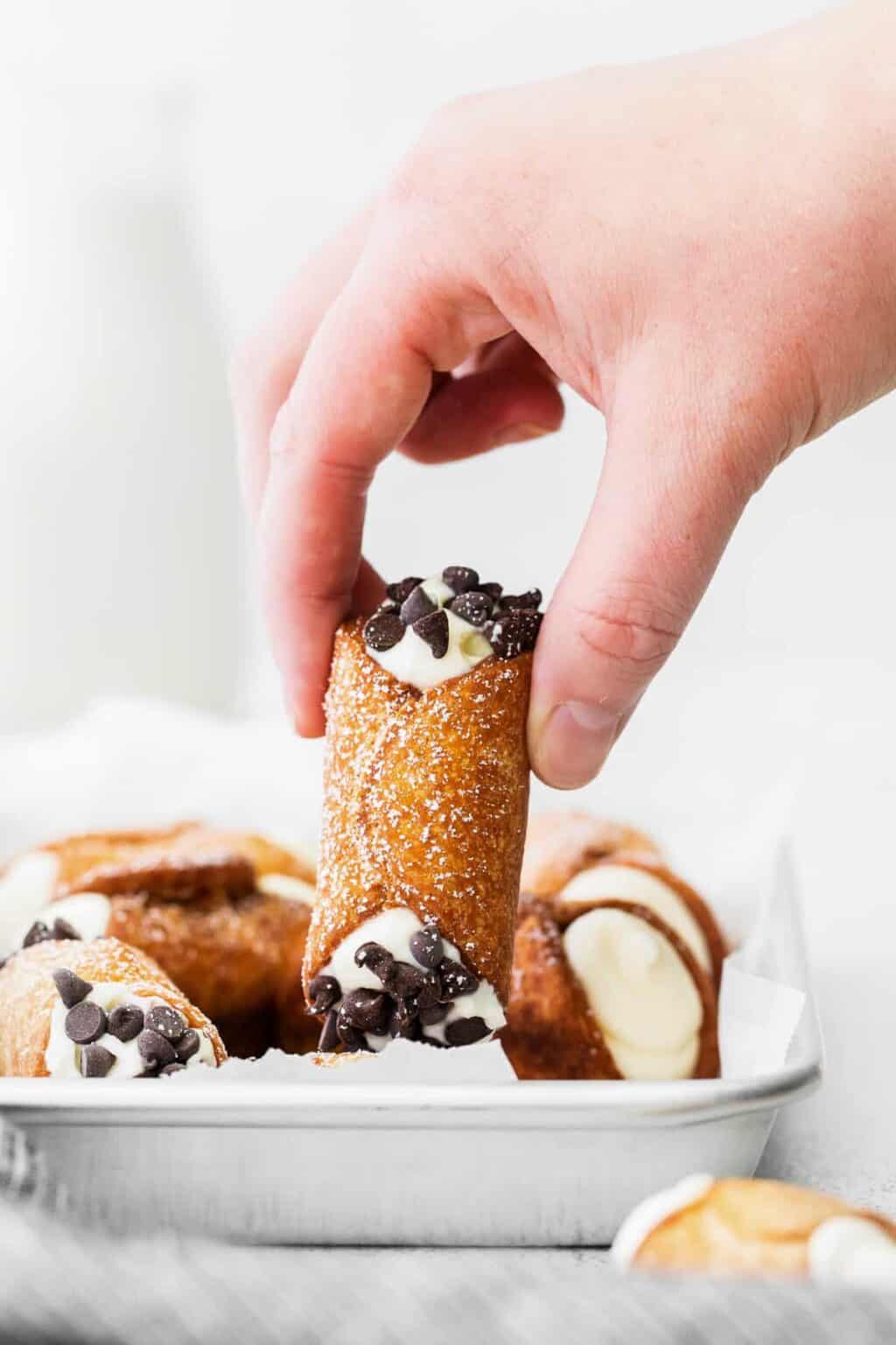Classic Cannoli Recipe - The Cheese Knees