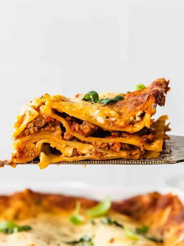 Bechamel Lasagna - Cheese Knees 🧀