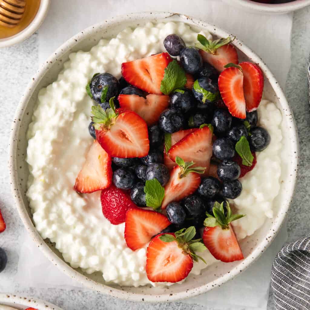 Cottage Cheese with Fruit Breakfast Bowls - The Cheese Knees