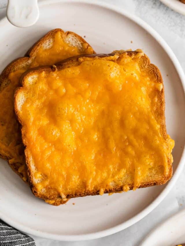 Easy Cheese Toast Recipe - Cheese Knees 🧀