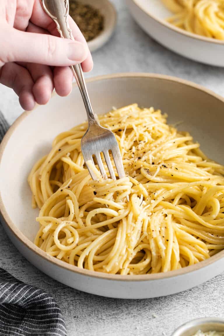 Cacio e Pepe Recipe - The Cheese Knees