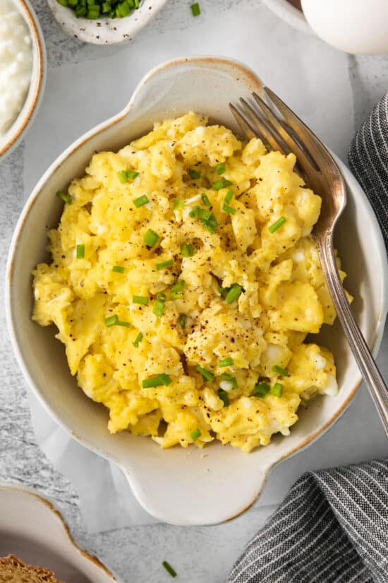 Cottage Cheese Scrambled Eggs - The Cheese Knees